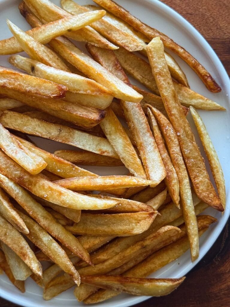 Crispy Homemade French Fries - A Flavorful Bite